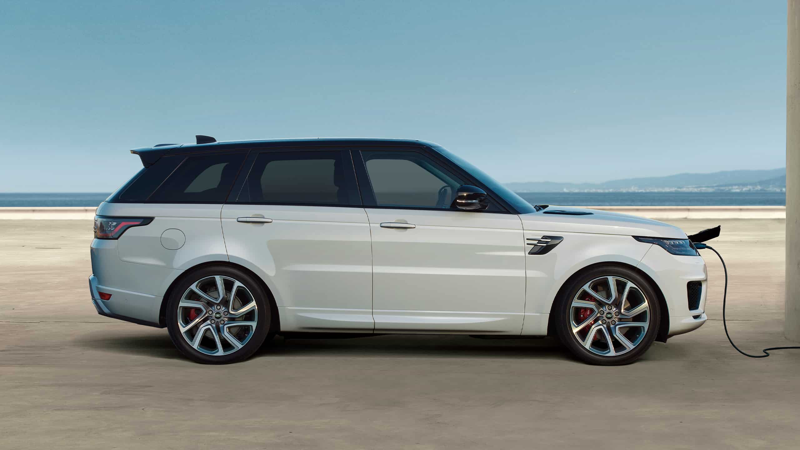 Complete Range of Vehicles | Fleet & Business | Land Rover Canada