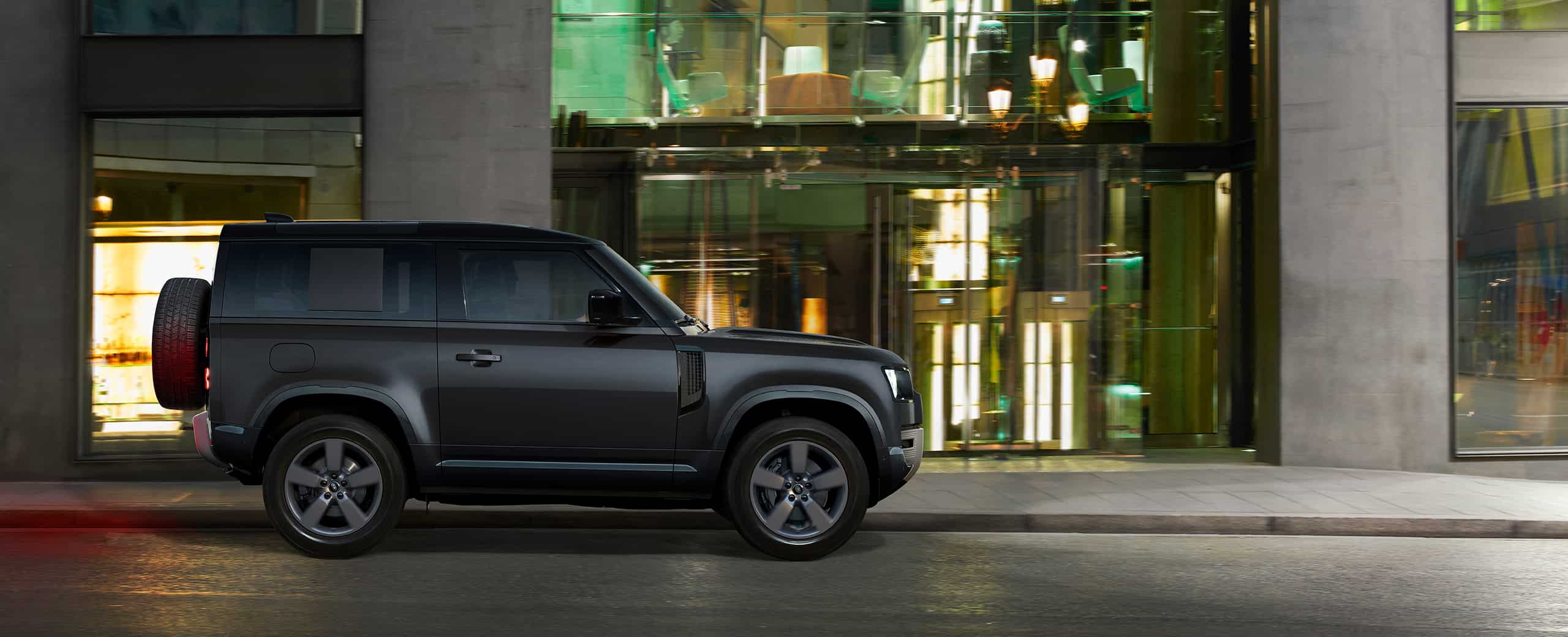 Explorez le Defender 90 2025 | Defender