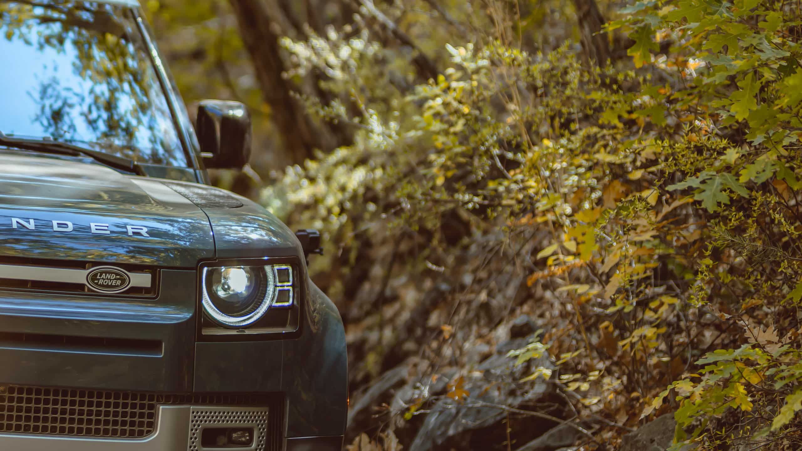 Defender Service Awards | Vote Now | Land Rover Canada